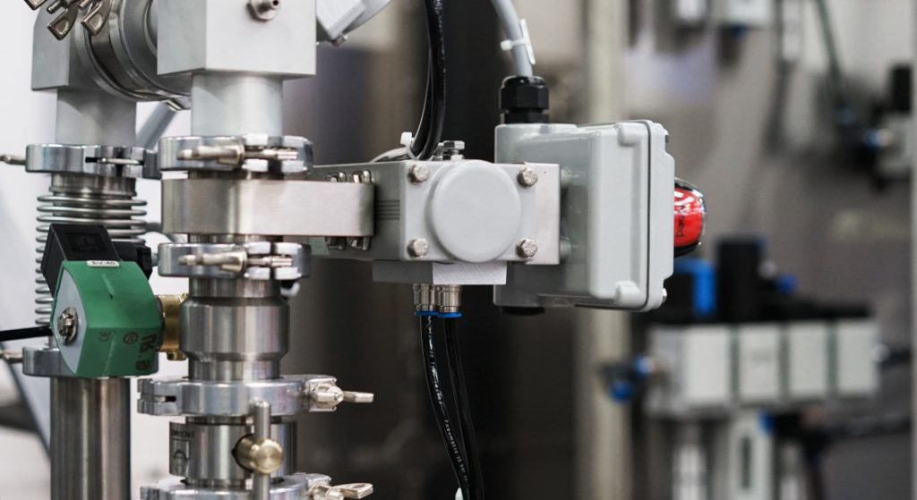 Additive Manufacturing and 3D Printing in Glove Boxes