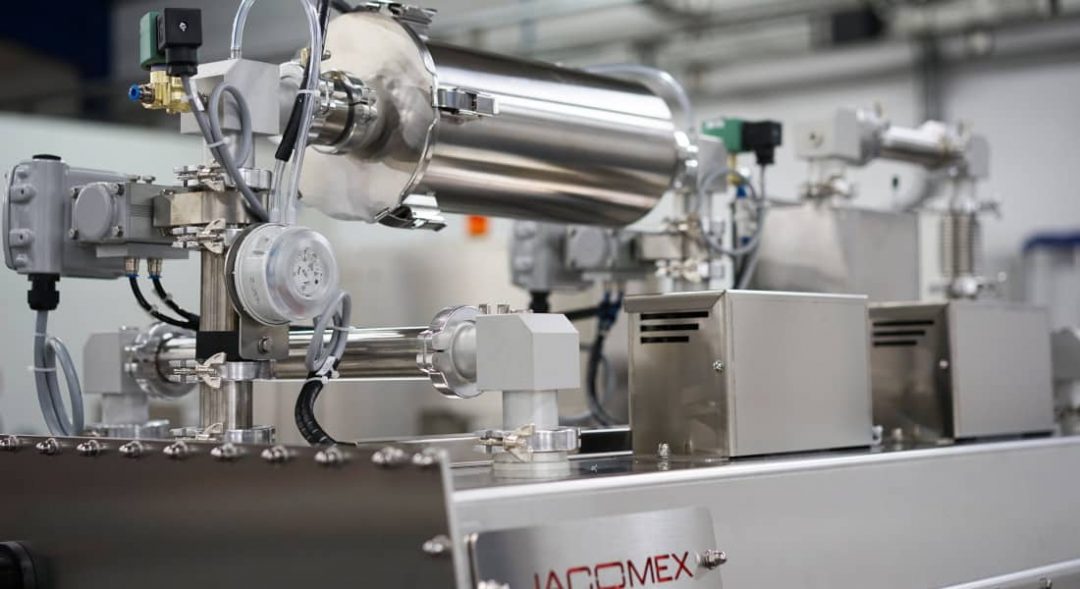 Glove Boxes and Isolators for Additive Manufacturing