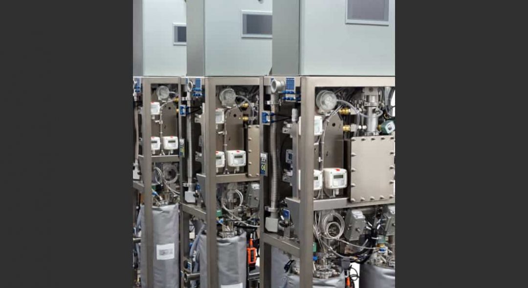 Glove Boxes and Isolators for Additive Manufacturing