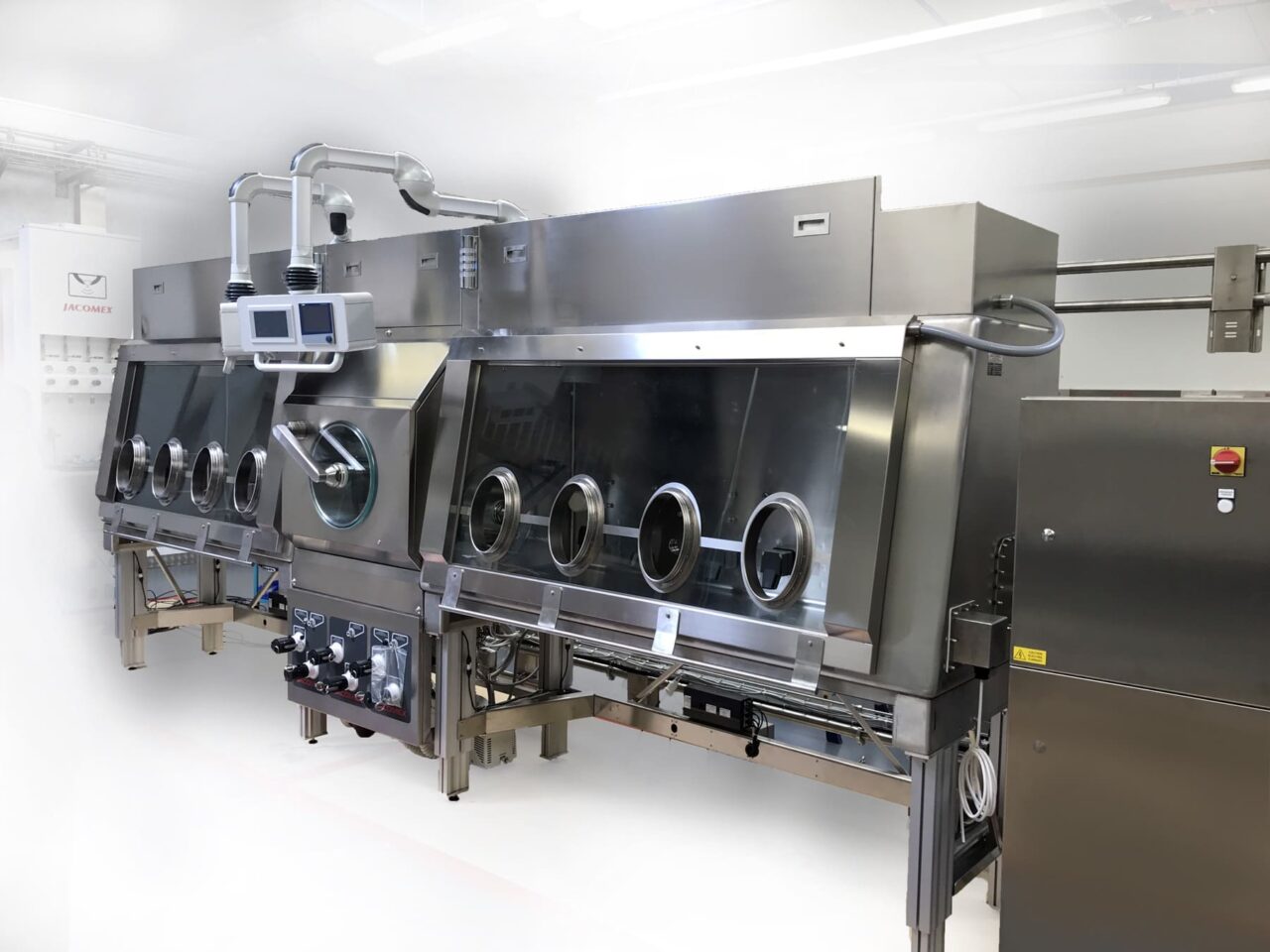 Glove Boxes and Isolators for Pharmaceutical and Medical Industries