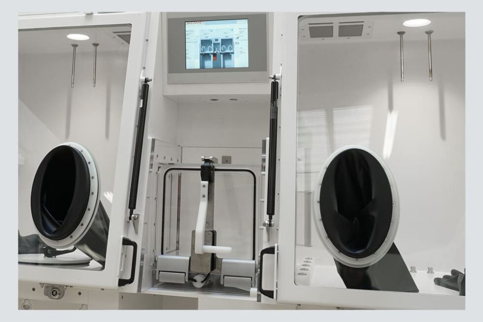 Ventilated T-shaped airlocks - Jacomex