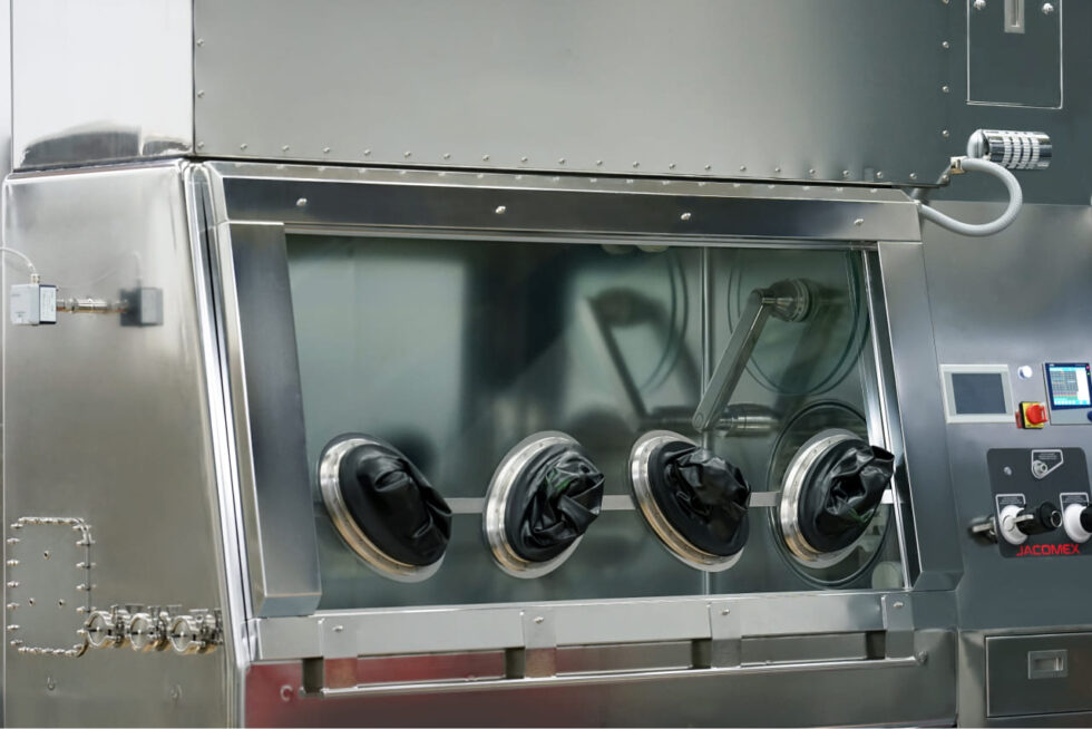 Glove Box for Pharmaceutical & Medical Applications | Jacomex