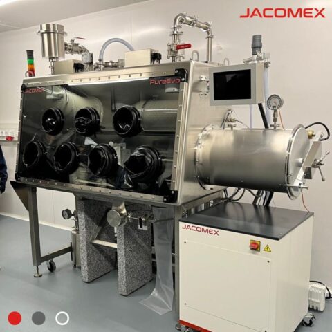 Nuclear Glove Box: Unveiling Its Unique Features - Jacomex